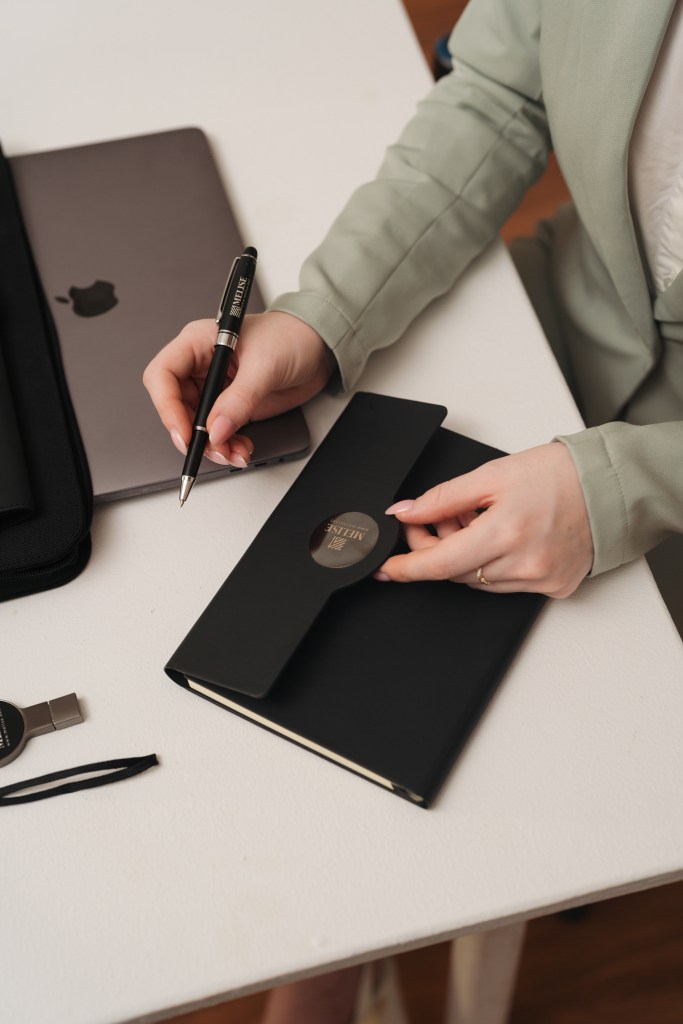 Special VIP Gift Set | Luxury Corporate Bundle | Custom Logo | Melise Egypt